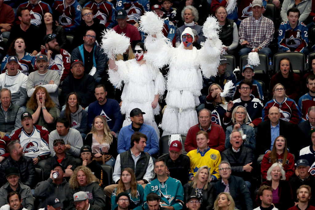 Avalanche fans prove they're among the best in the NHL