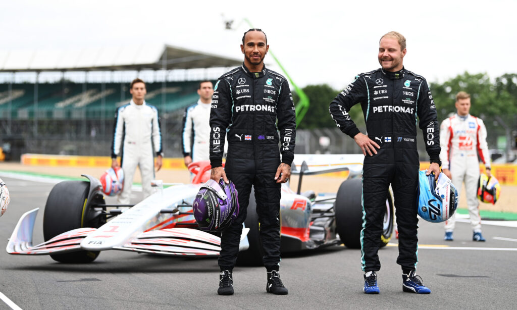F1 star dressed as Simpsons character wins Colorado bike race